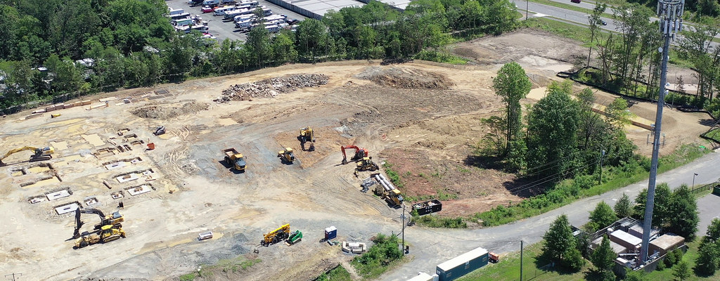 Baker Belmont Ridge Road Shop and Office. - DCGroup