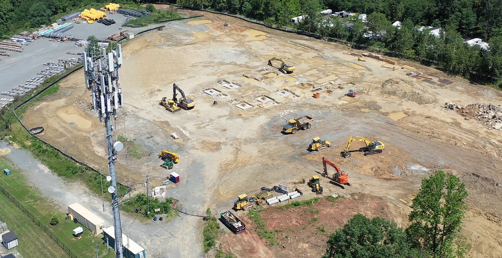 Baker Belmont Ridge Road Shop and Office. - DCGroup